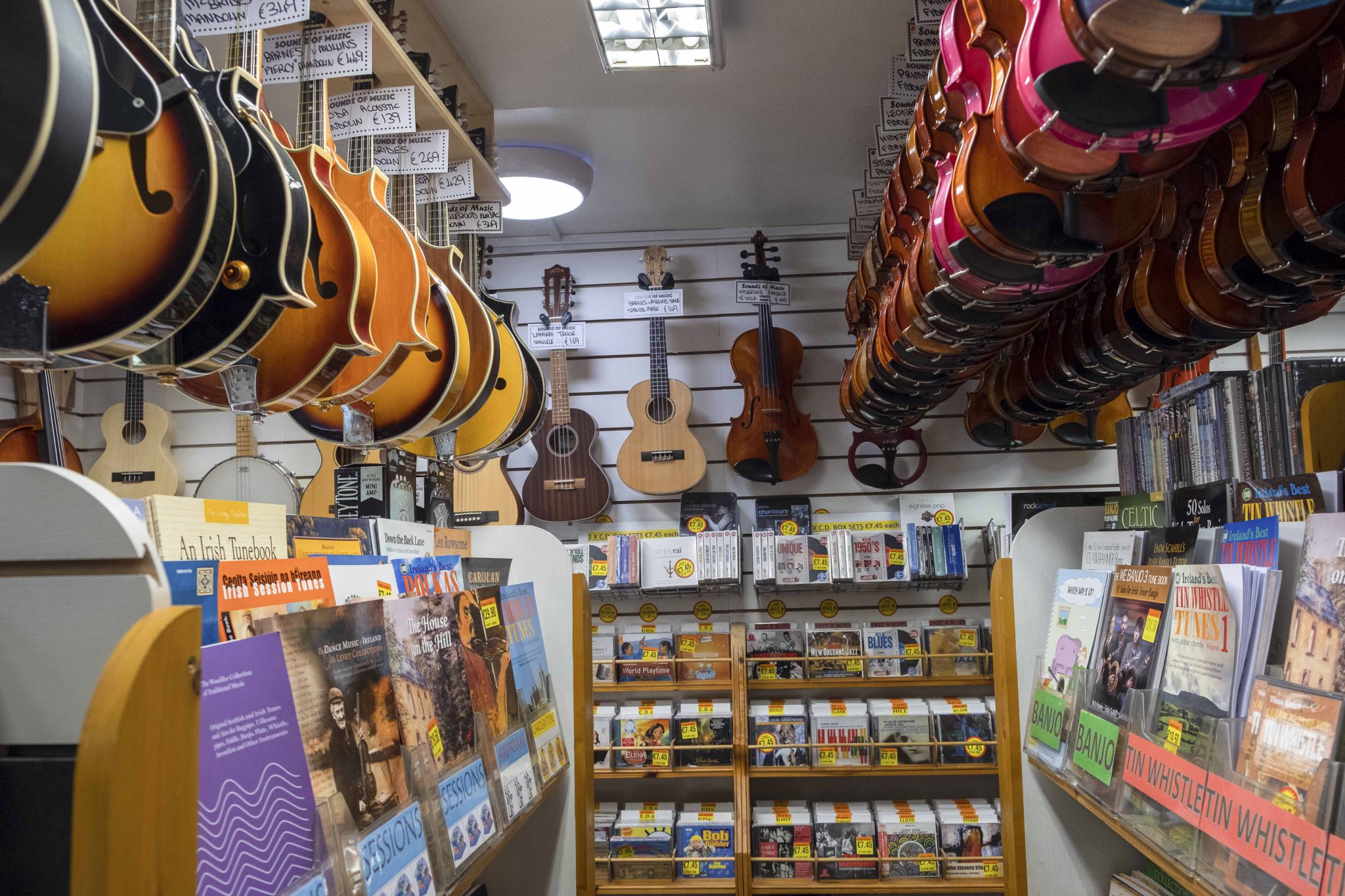 About Us and the Shop | Soundz Of Muzic